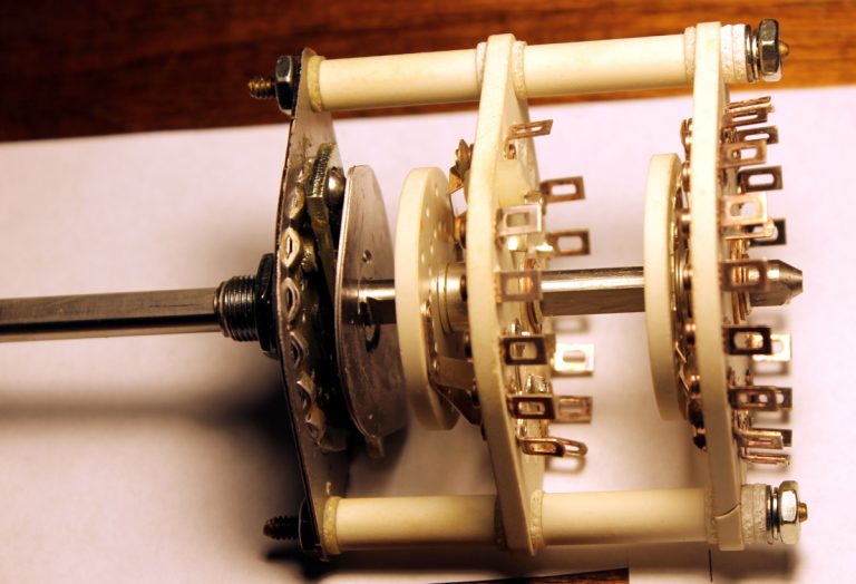 RF Switches Medium and High Power – CTR Engineering, Inc